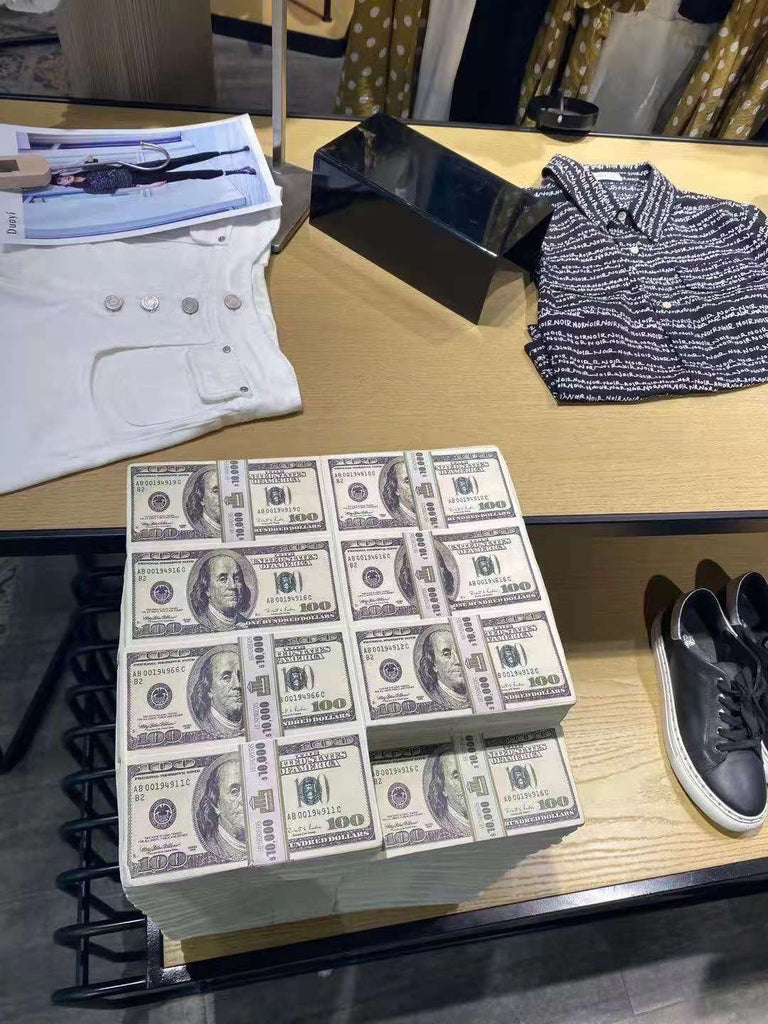 Money Table / Stool – White Market